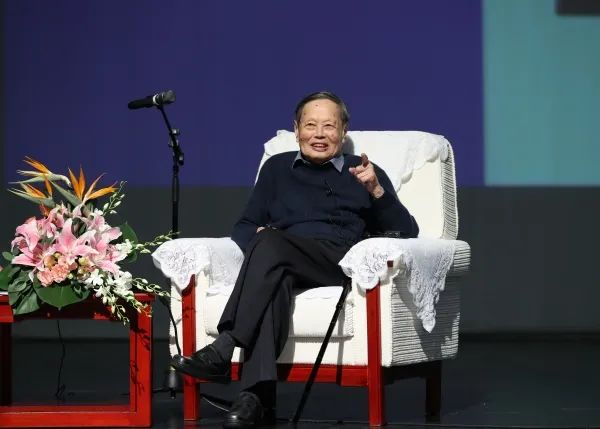 杨振宁：通过我的求学及研究经历，获得了这些启发与感受-CSDN博客